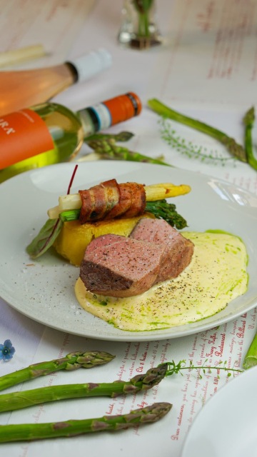 Dinner - Café Louvre