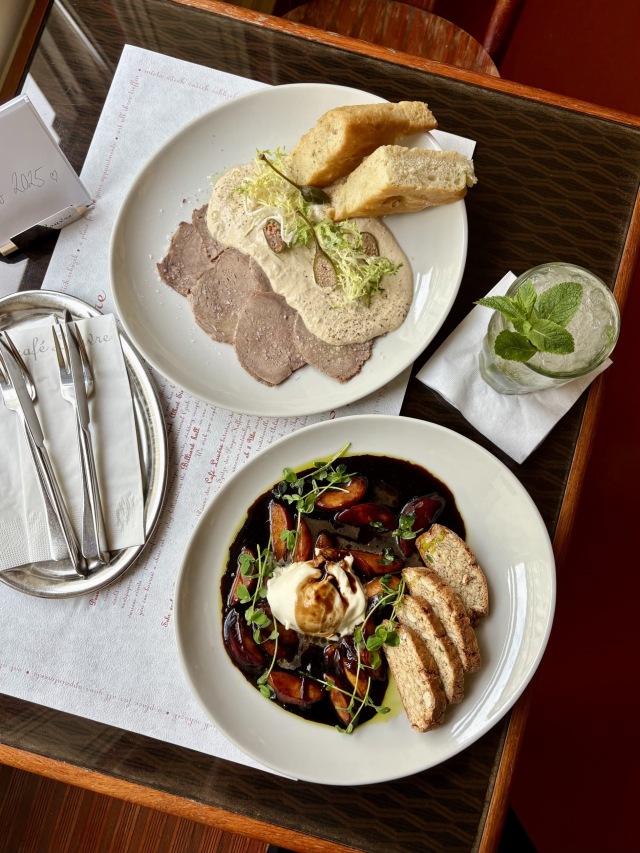 Dinner - Café Louvre