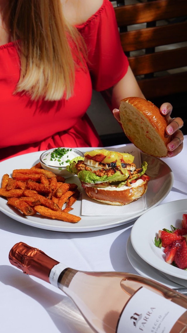 Dinner - Café Louvre